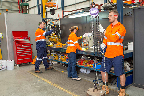 What You Should Know About Chain And Lever Blocks- | Bunzl Safety AU