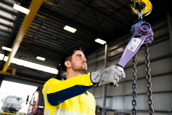 Lever Blocks for Heavy Lifting: Safe & Effective Use | Bunzl Safety AU